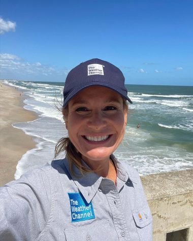 Jen Carfagno | Wiki & Bio, Salary, Weather Reporter, Career, Husband ...