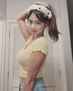 Jinnytty Bio, Wiki, Age, Body Measurement, Parent, Siblings, Career ...