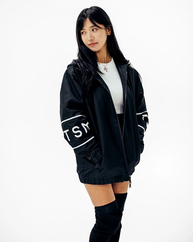 Jinnytty Bio, Wiki, Age, Body Measurement, Parent, Siblings, Career ...